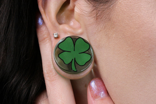 Four Leaf Clover Glass Plugs (Pair) - G035 – Two Feather Plugs