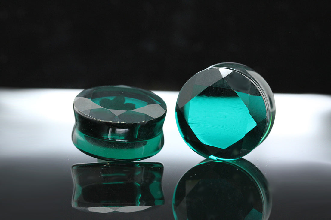 Triton's Gem Faceted Cut Plugs - (Pair) - PH165 – Two Feather Plugs