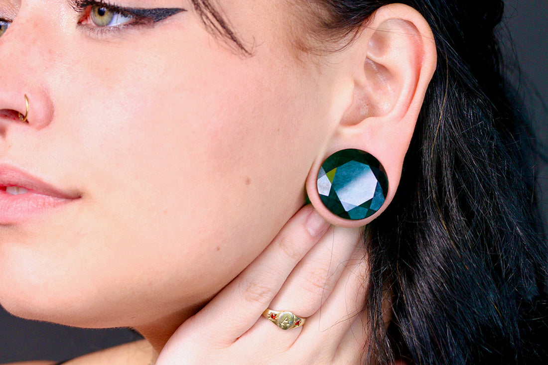 Triton's Gem Faceted Cut Plugs - (Pair) - PH165 – Two Feather Plugs