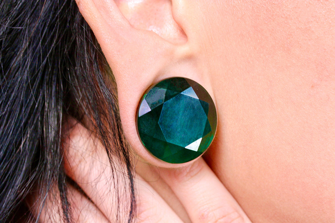 Triton's Gem Faceted Cut Plugs - (Pair) - PH165 – Two Feather Plugs