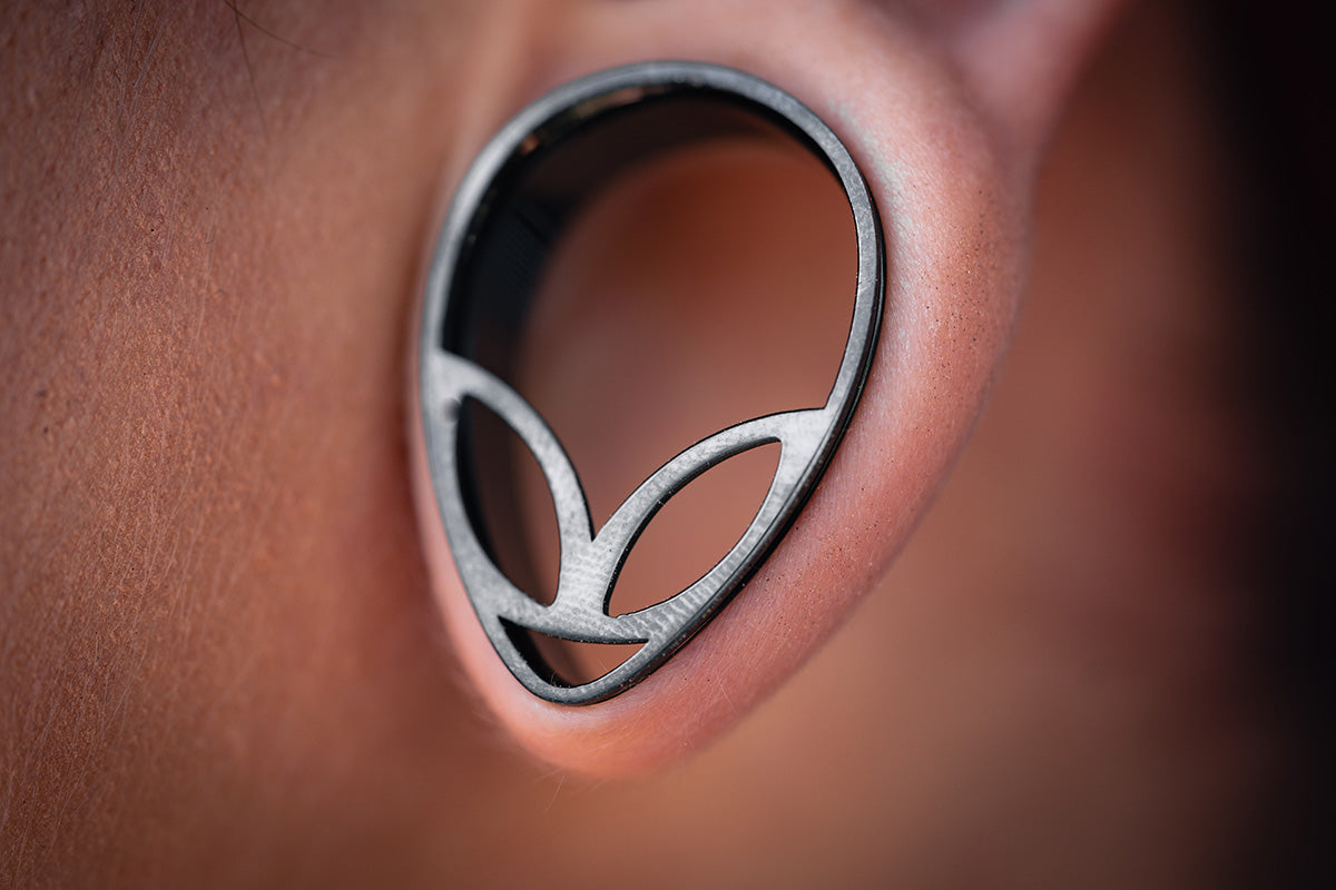 Black Alien Stainless Steel Teardrop Tunnels (Pair) - PSS148– Two ...