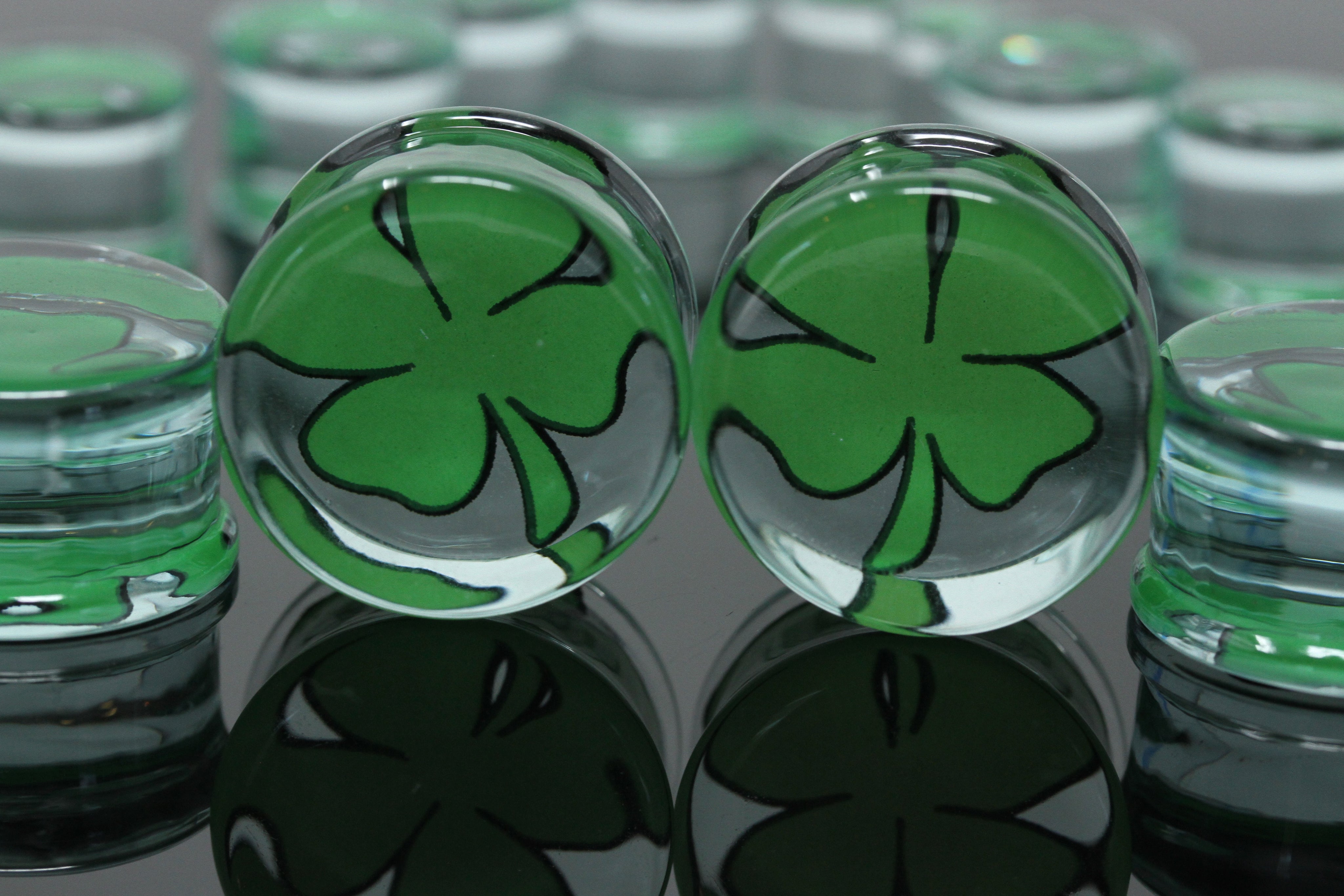 Four Leaf Clover Glass Plugs (Pair) - G035 – Two Feather Plugs