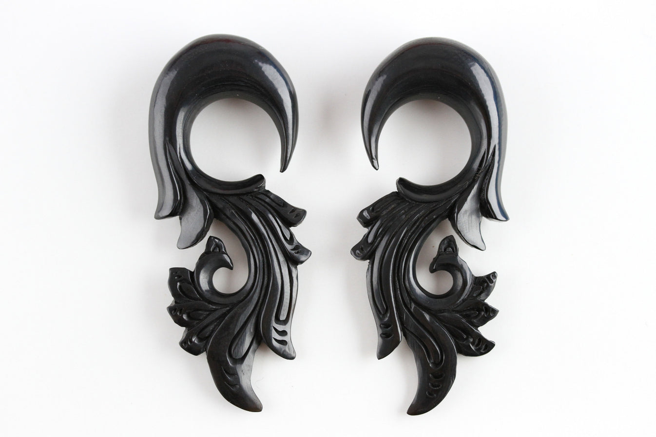 Black Stretched Plug Ear Hangers (Pair) - B032 – Two Feather Plugs