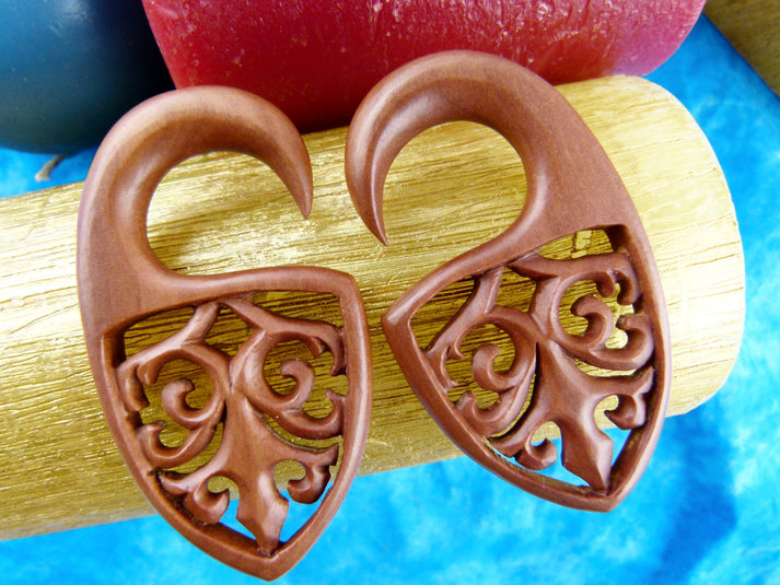 Carved Wooden Hanging Plugs - (Pair) - A040 – Two Feather Plugs