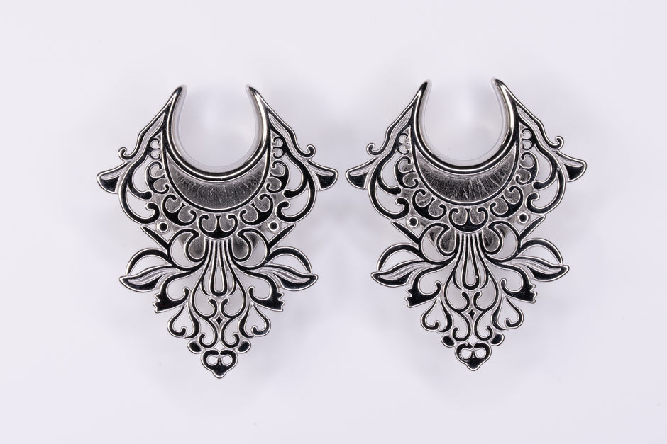 Ear Saddles | Stretched Ears | Plug Saddles | Gauges – Two Feather Plugs