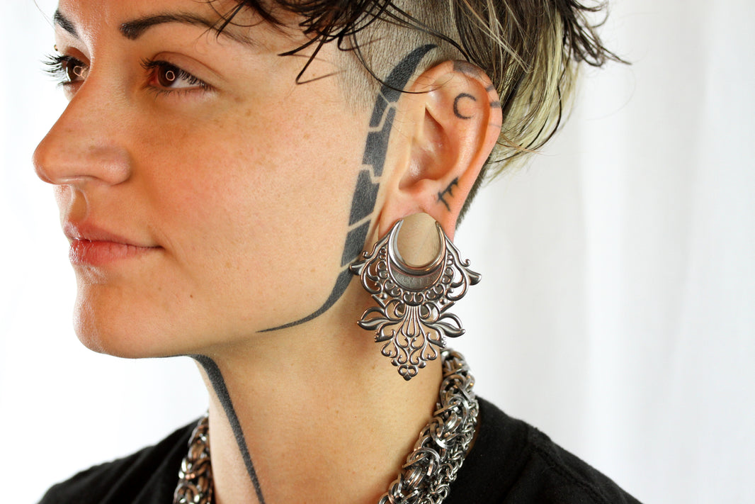 Ear Saddles | Stretched Ears | Plug Saddles | Gauges – Two Feather Plugs