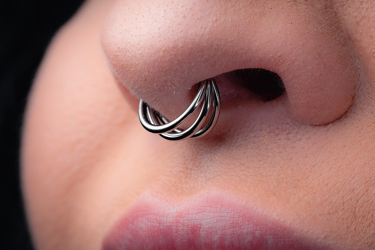 Titanium Triple Septum Clicker - Silver - SPT002– Two Feather Plugs